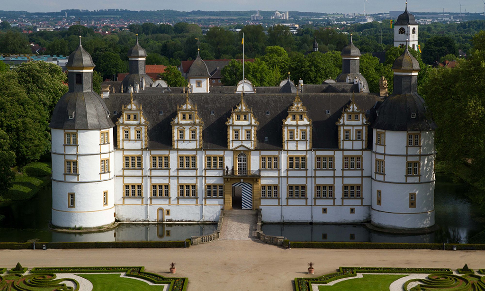 Residenz-Kompanie Schloß Neuhaus